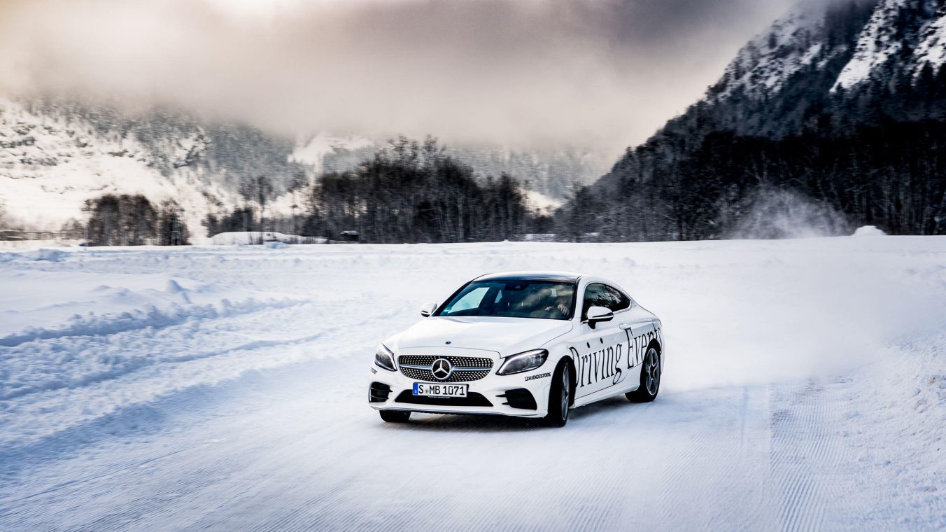 Mercedes-Benz Winter Basic Training Austria. - Mercedes Lease Deals