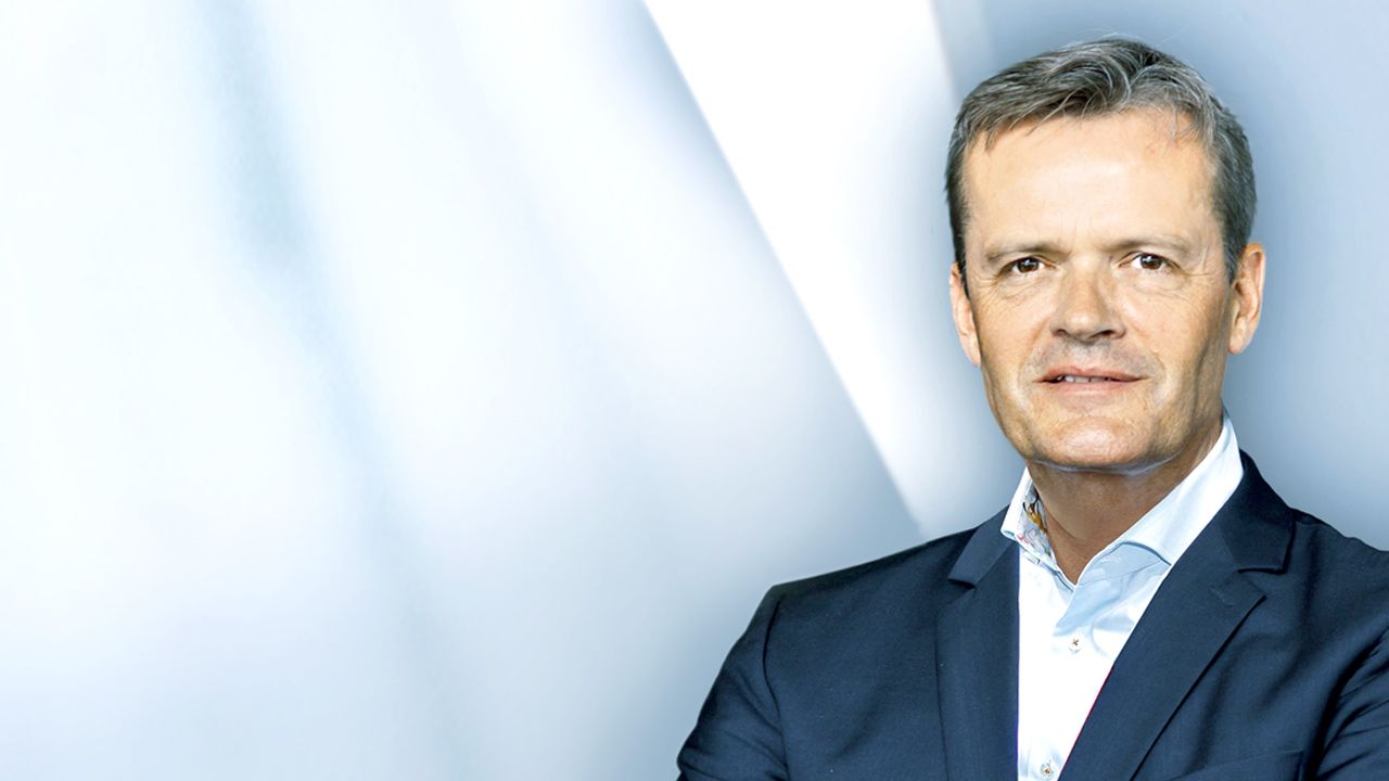 Mercedes-Benz AG: Markus Sch?fer. - Mercedes Lease Deals