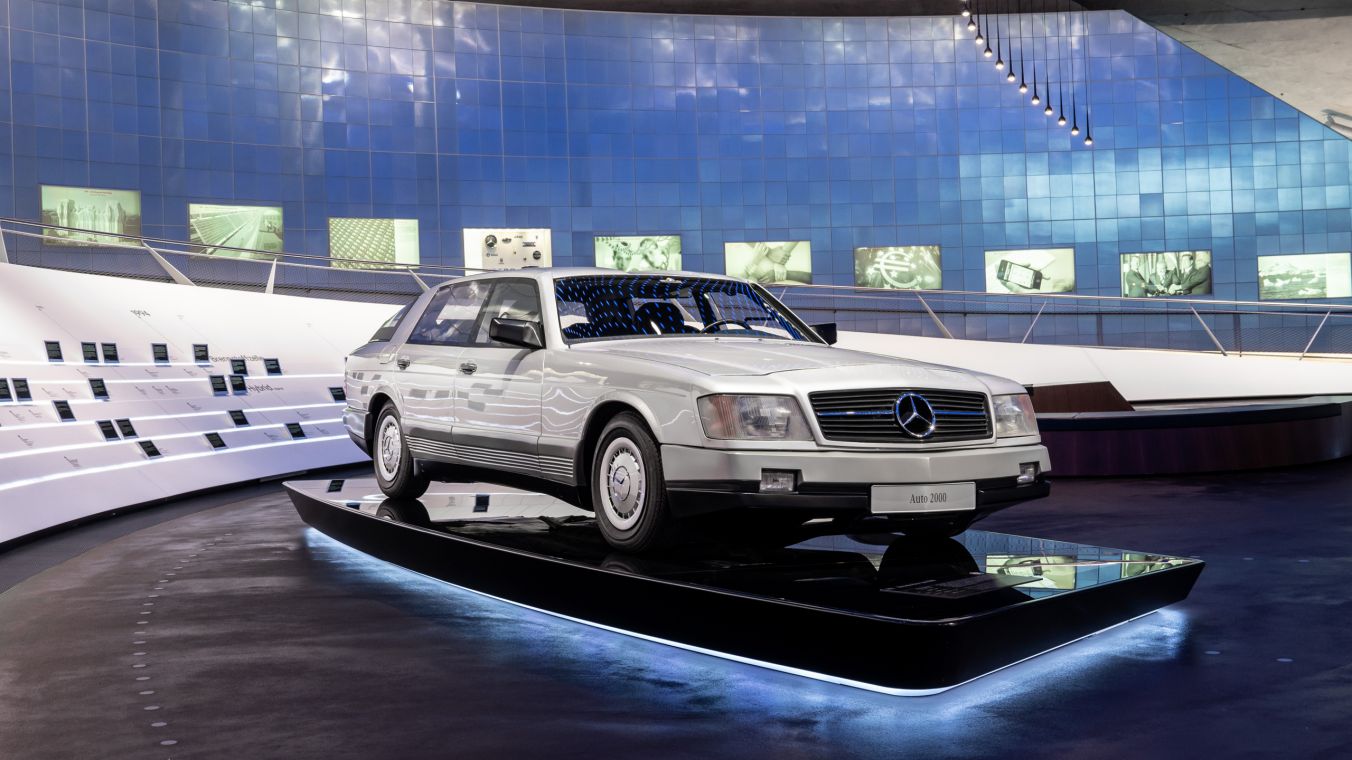 Legend 6: Mercedes-Benz Auto 2000. - Mercedes Lease Deals